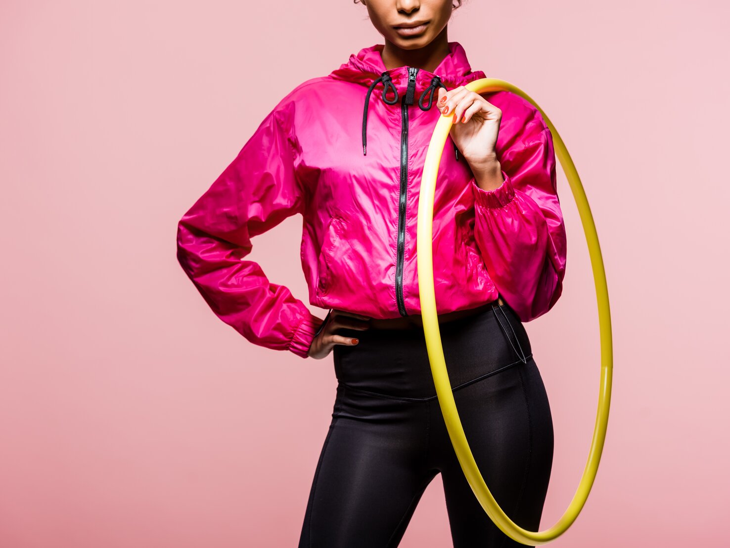 Rund und bunt: Wie dein alter Hula-Hoop-Reifen ein neues Leben bekommt