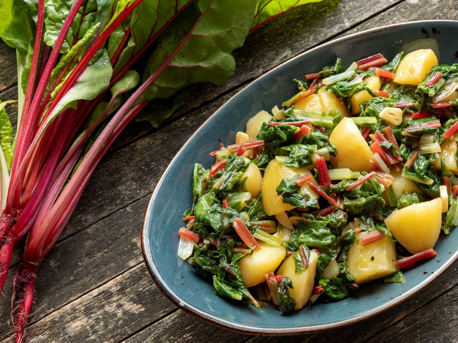 Mangold-Kartoffel-Pfanne – mediterraner Genuss