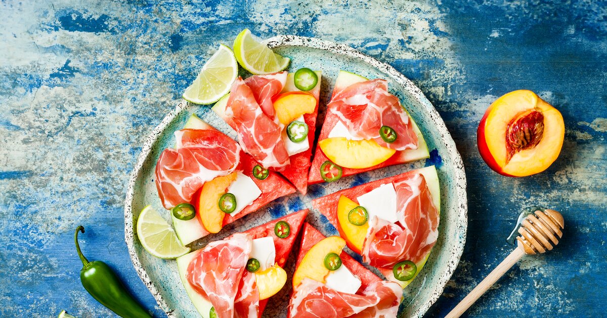 Essensideen bei Hitze: Wassermelonen-Pizza mit Feta und Prosciutto
