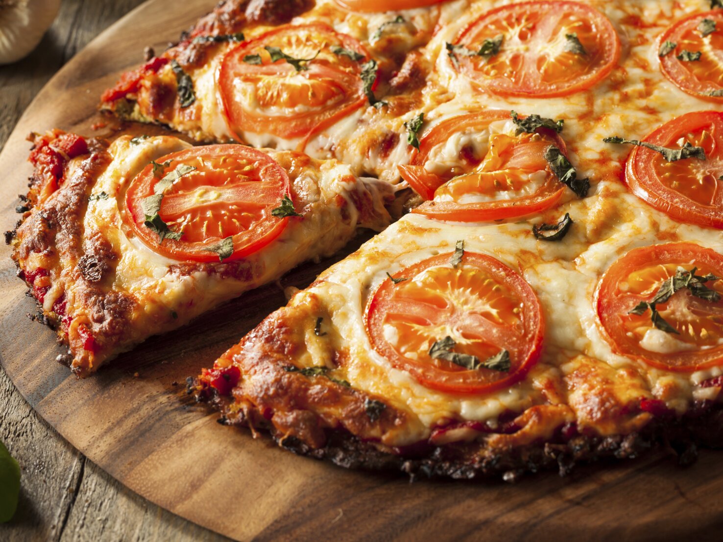 Low Carb Pizza: Blumenkohl macht den Pizzateig überflüssig