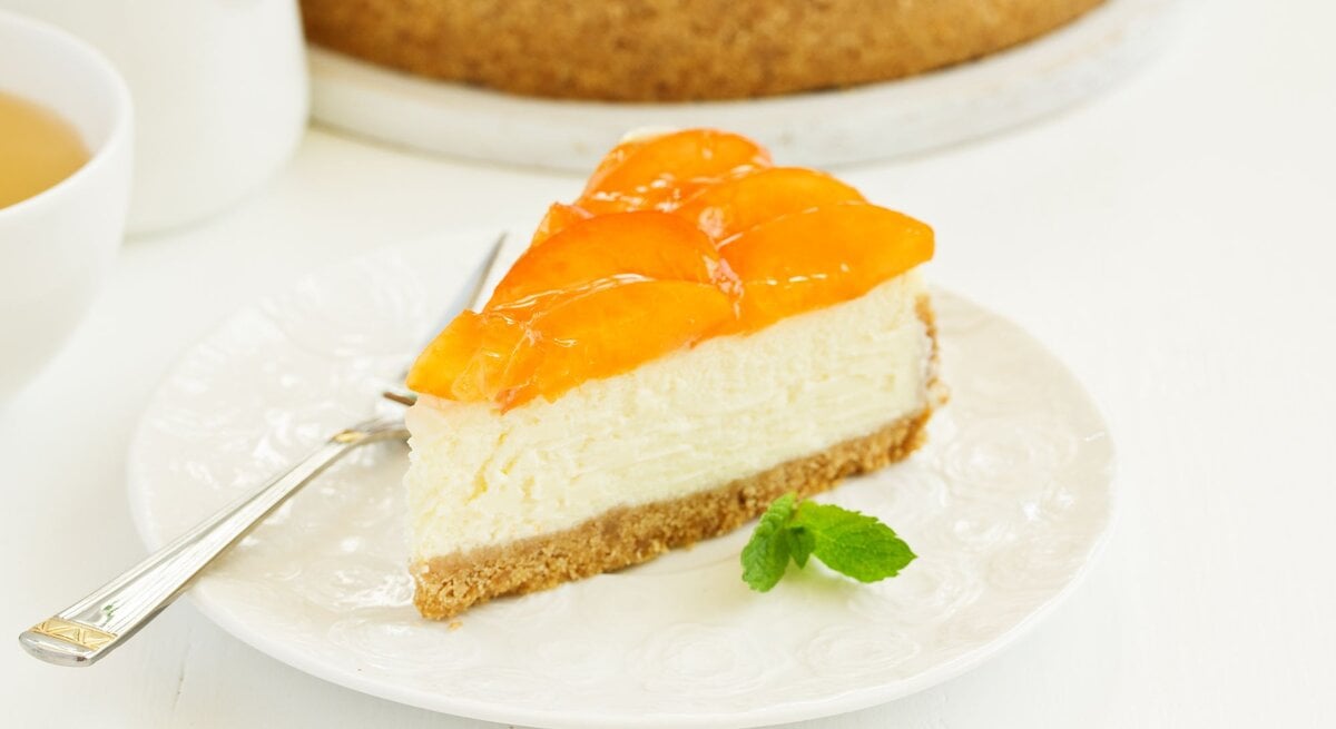 Pfirsich-Pudding-Kuchen: Schnelles Rezept ohne Backen
