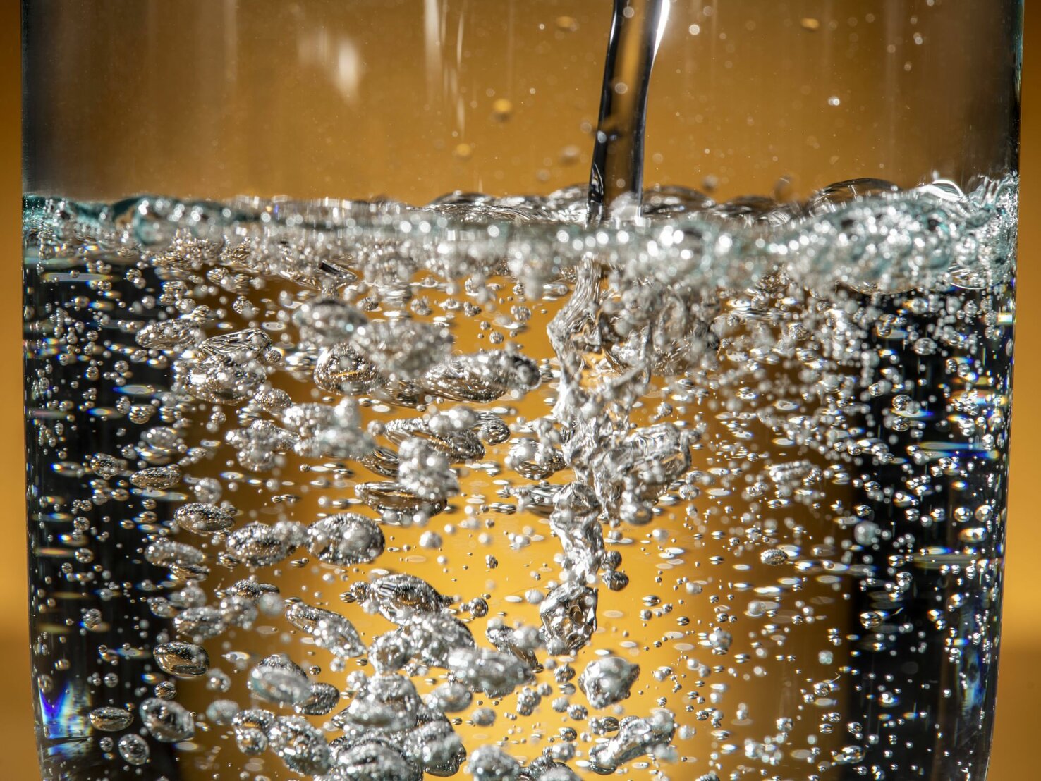 Sprudelwasser: Wie Kohlensäure Deinen Körper beeinflusst