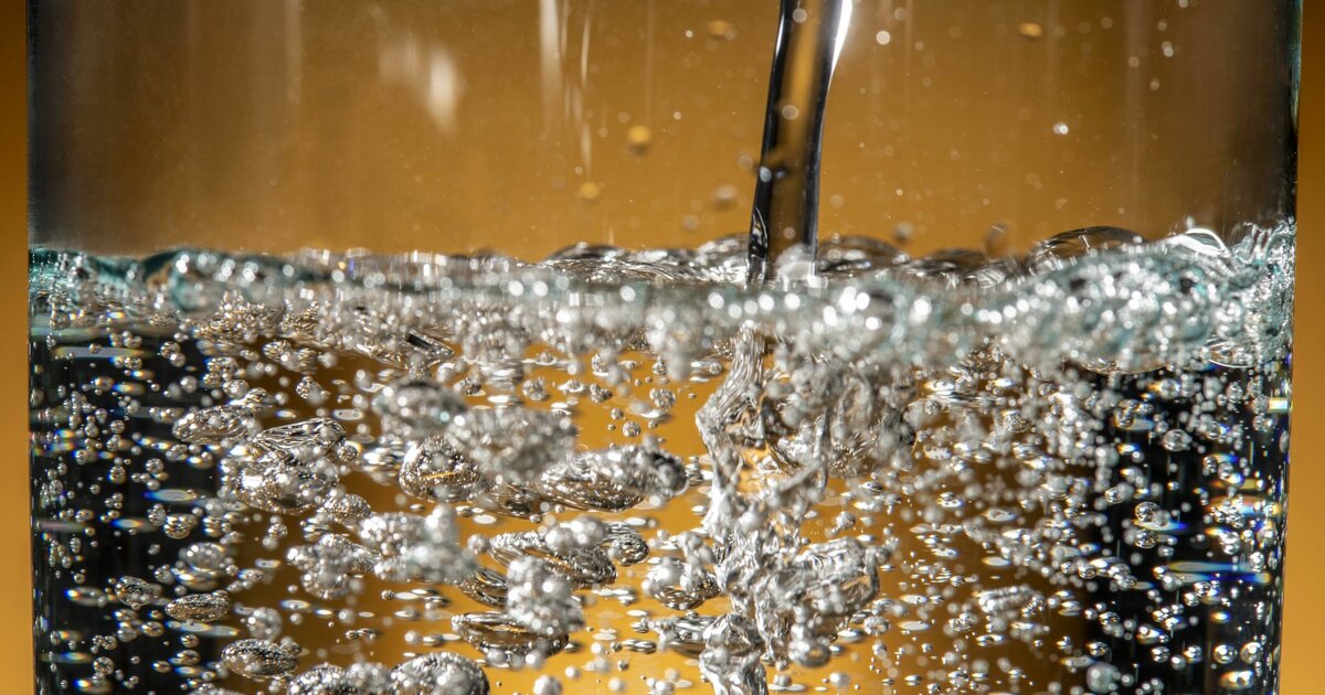 Sprudelwasser: Wie Kohlensäure Deinen Körper beeinflusst