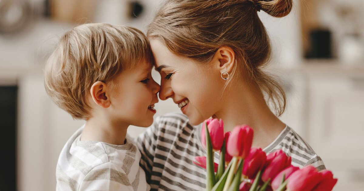 Muttertag 2025: Gen Z spendabler als Babyboomer - Männer geben mehr aus